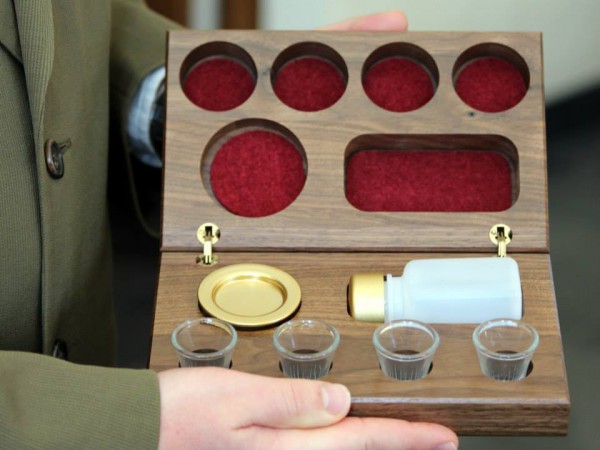 communion kits | Wisconsin Lutheran Seminary